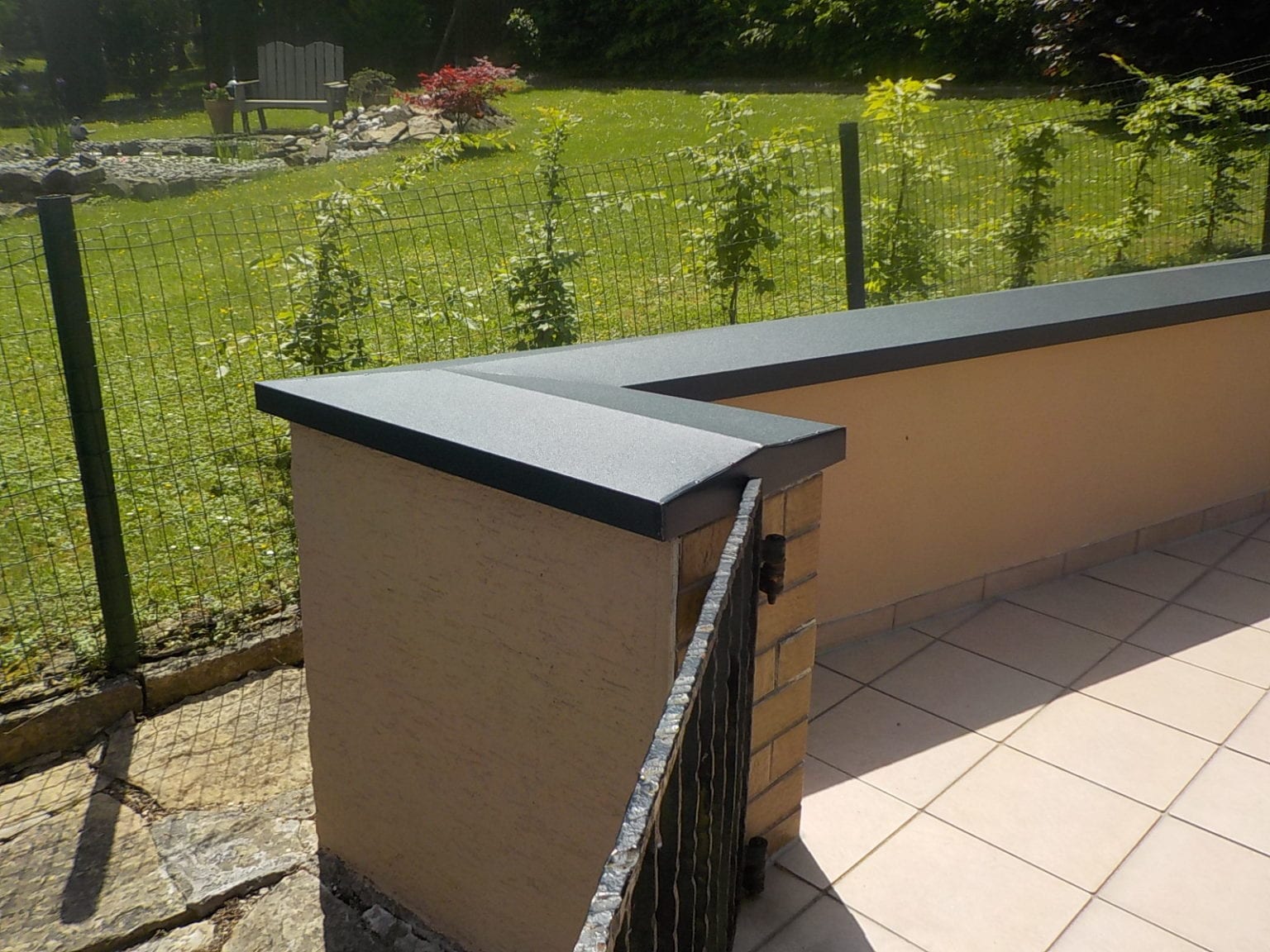 Mauerabdeckung mit Aluminium - Dachdecker Kremer - Trier Euren
